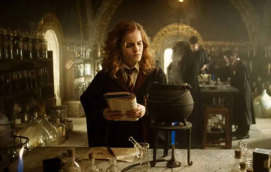 ۱۰ عنصر عجیب دنیای هری پاتر که بیشتر از آنچه فکر می‌کنید با علم قابل ...